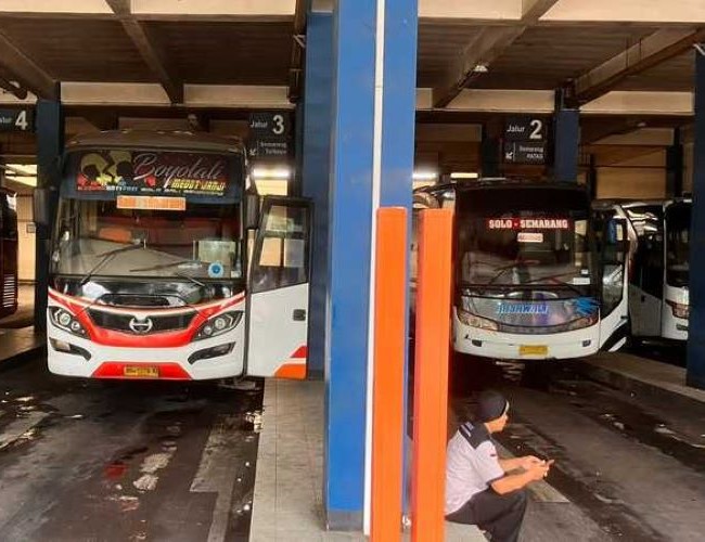 Bus Semarang Solo Via Tol Paling Malam, Tiket 35rb